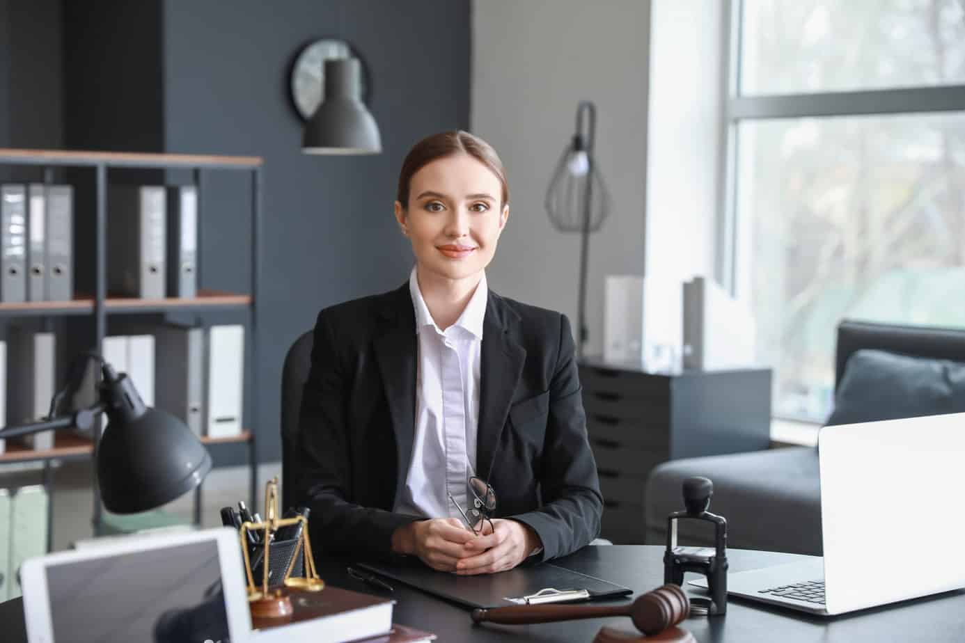 8 Essential Things To Know Before Hiring An Attorney - LegalScoops